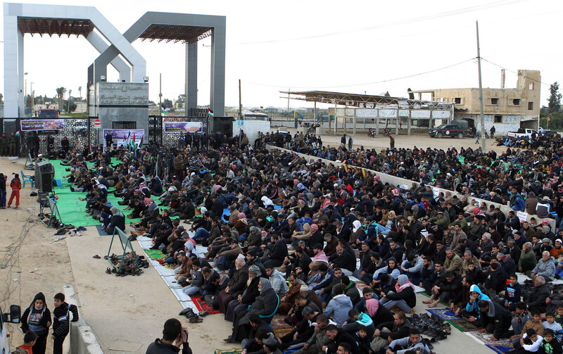 UN halts aid to Gaza homeless after funding shortfall | The Electronic ...