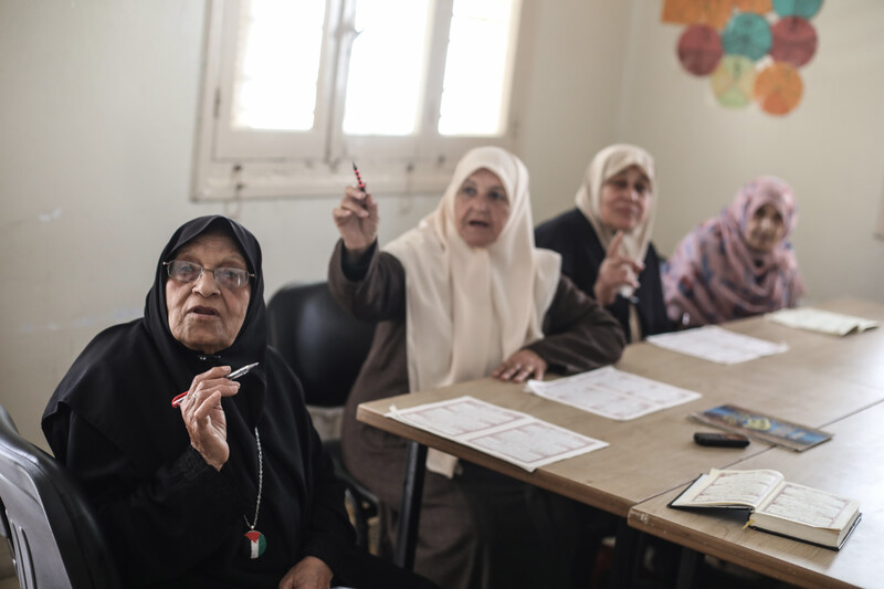Rooster, student, girl: Gaza’s elderly learn to read | The Electronic ...